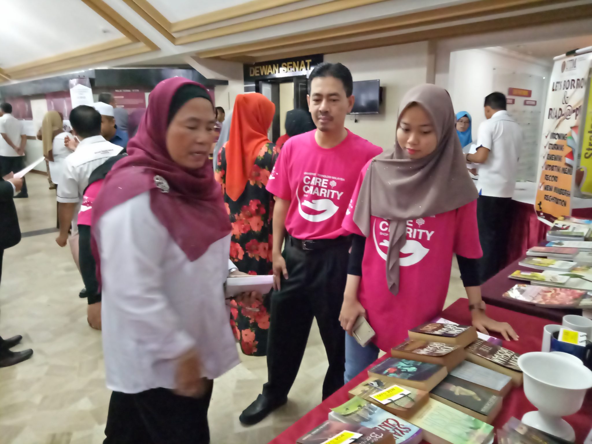 MAJLIS PELANCARAN UTM CARE CHARITY SHOP | Centre for Community and ...